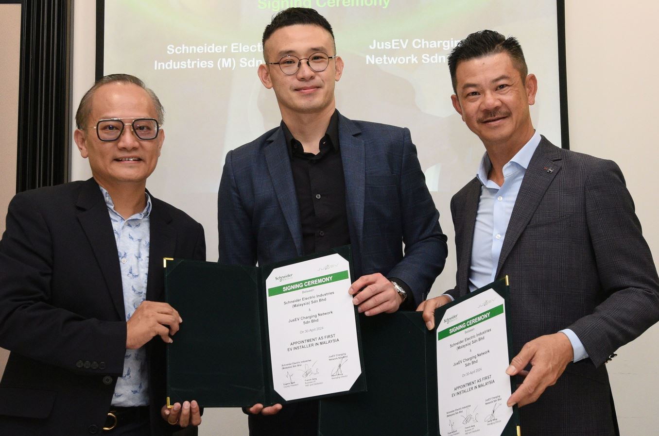 Schneider Electric partners JusEV to introduce 180kW EVlink Pro DC ...