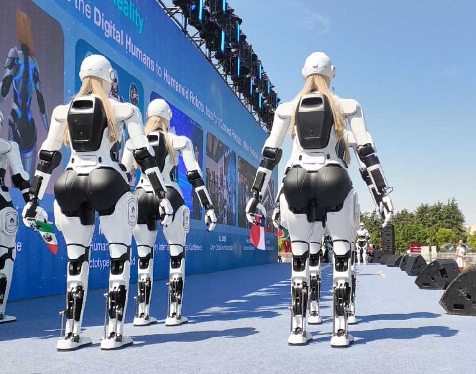 Chery delivers 220 AiMOGA humanoid robots, Malaysia among first ...